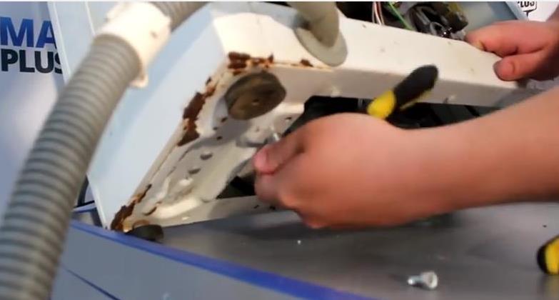 Error E20 in the Electrolux washing machine