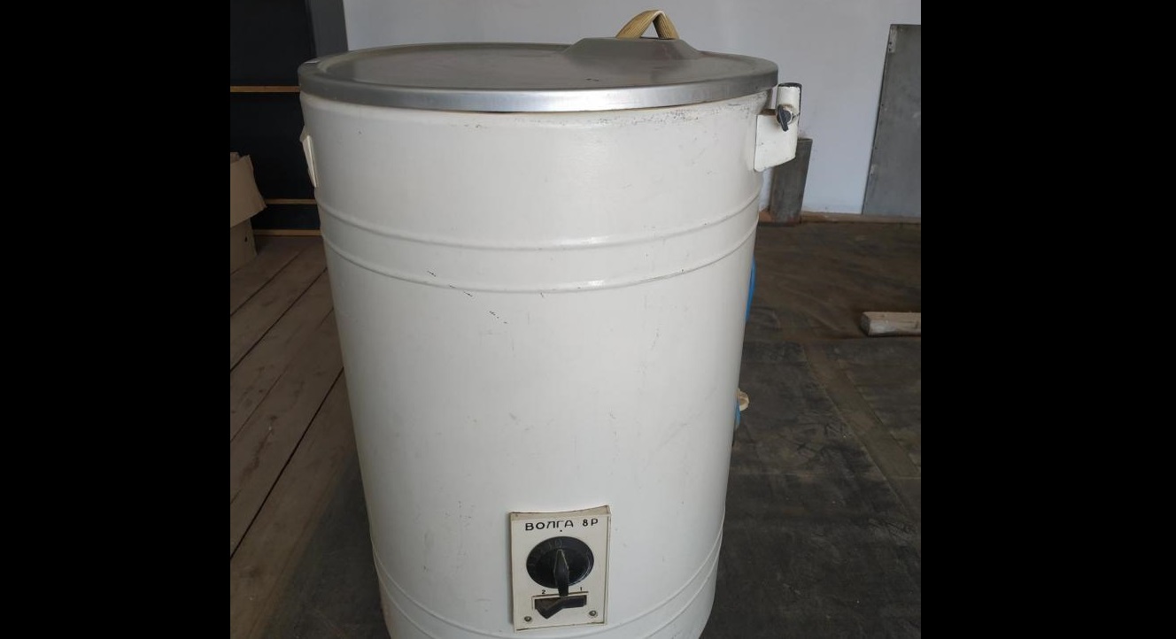 The first automatic washing machine in the USSR